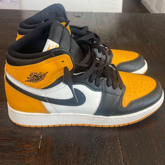 Nike | Shoes | Air Jordan Taxi Size Youth 7 | Poshmark